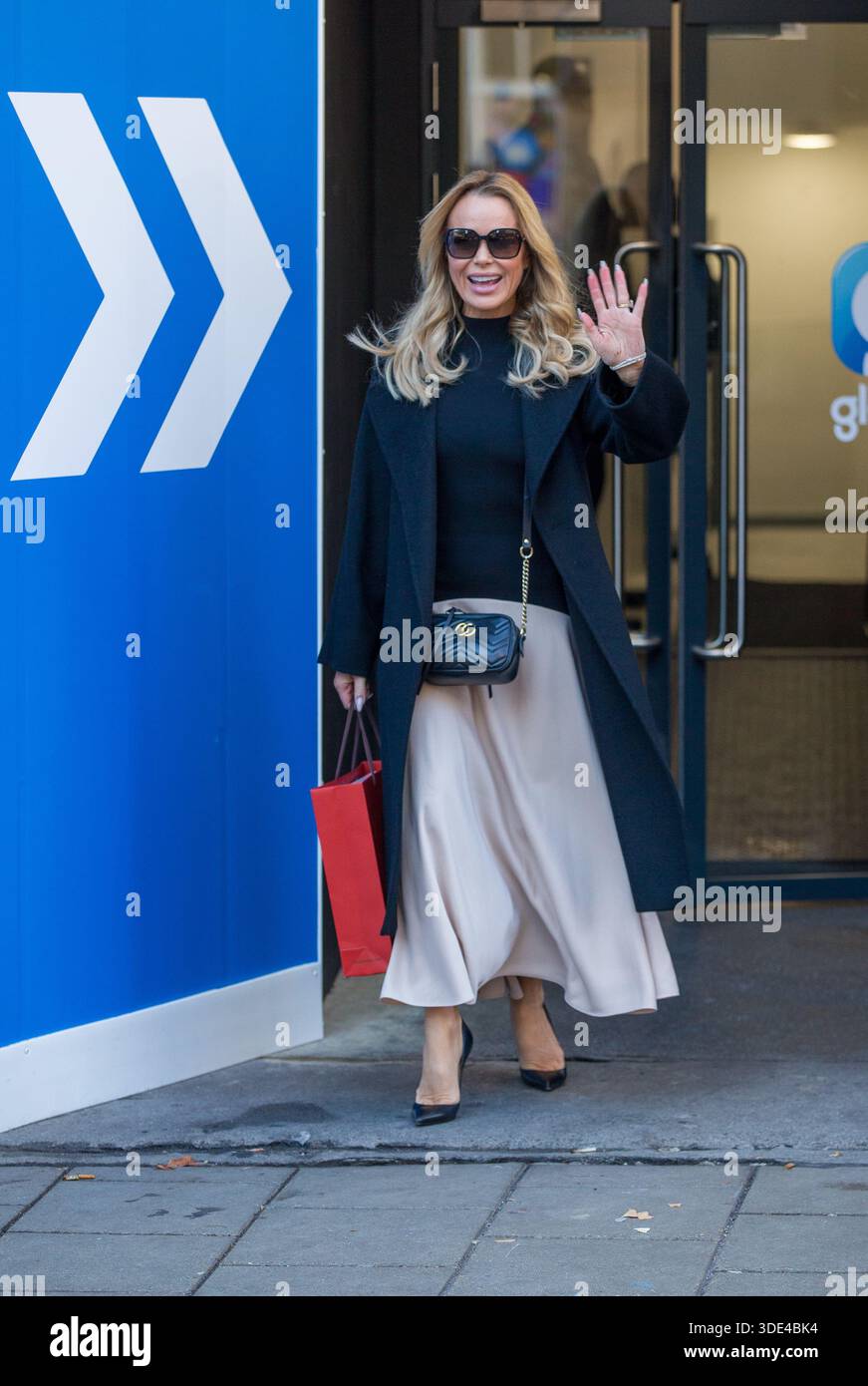London, England,5th Jan 2026 Amanda Holden Looks Gorgeous as she leaves ...