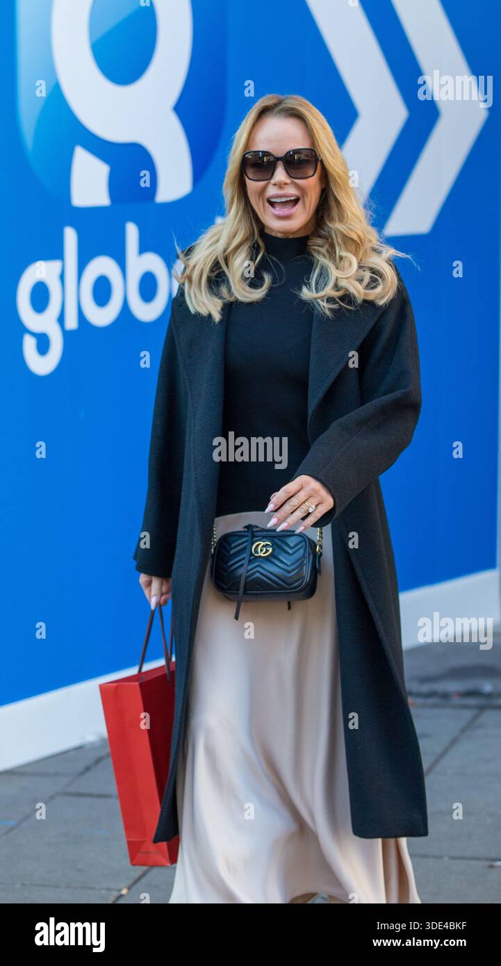 London, England,5th Jan 2026 Amanda Holden Looks Gorgeous as she leaves ...
