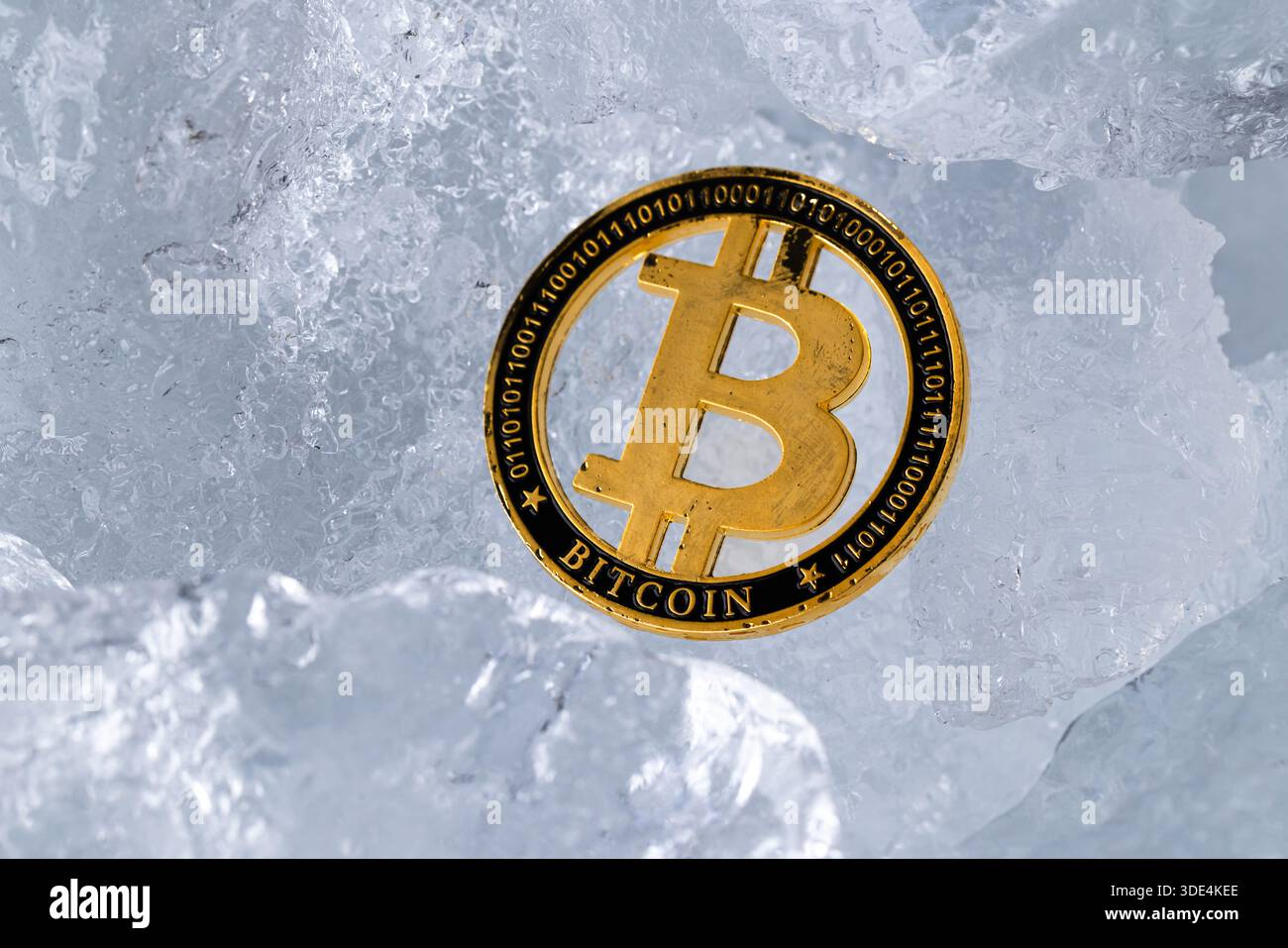 Cryptocurrency frozen hi-res stock photography and images - Alamy