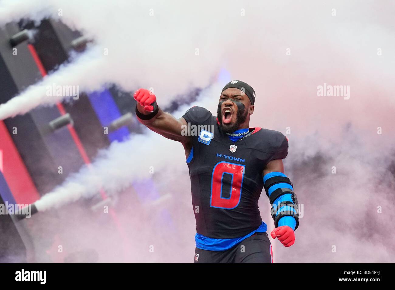 Houston Texans' Azeez Al-Shaair is introduce before an NFL football ...