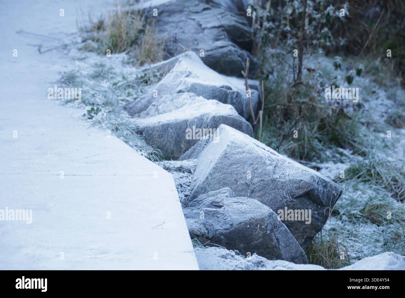 January 2026 on rocks hi-res stock photography and images - Alamy