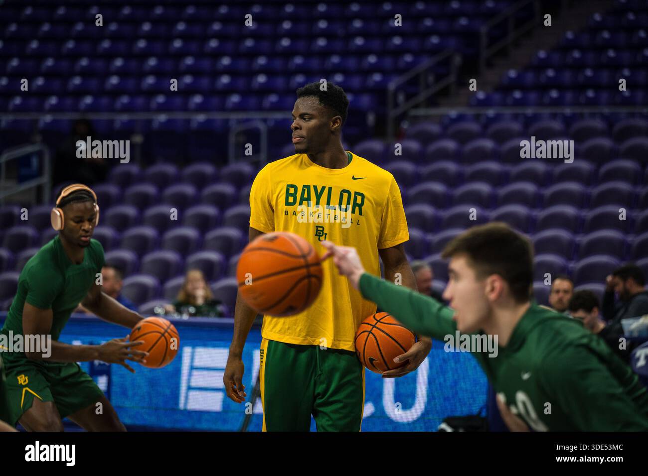 Baylor center James Nnaji warms up before an NCAA college basketball ...