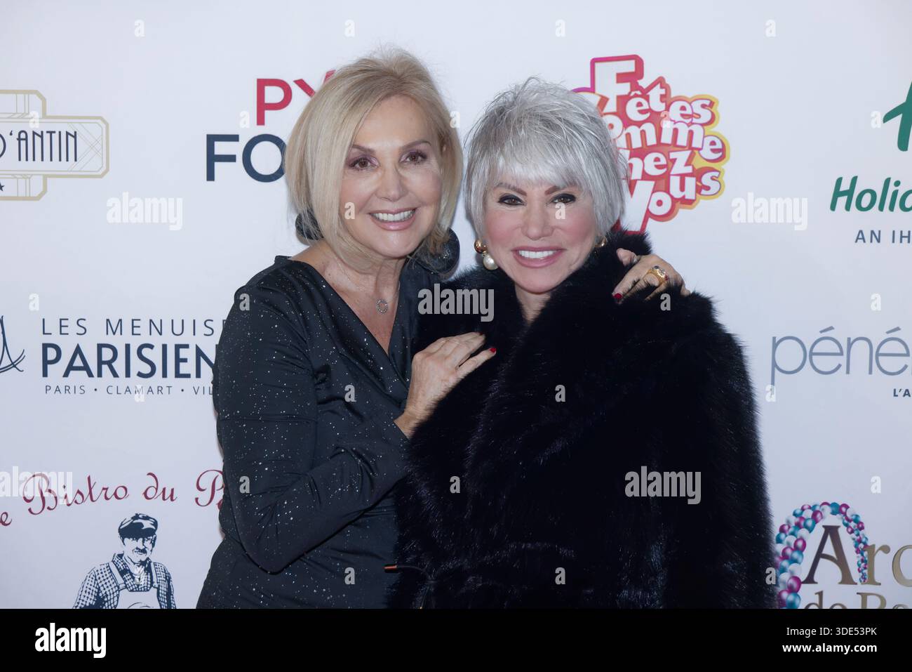 Paris, France. 4th Jan, 2026. Fabienne Amiach and Evelyne Dress attend ...