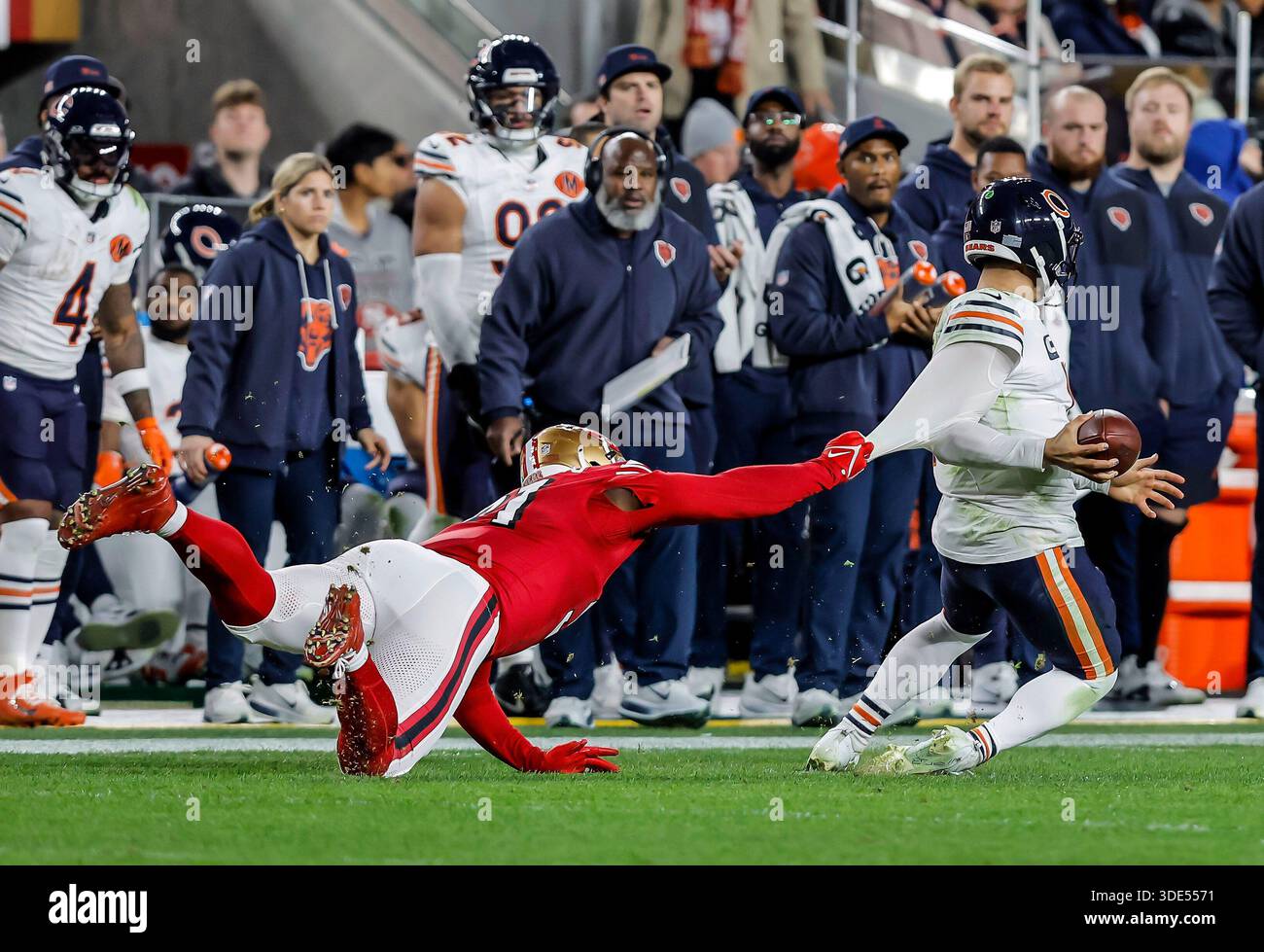 San Francisco 49ers' Sam Okuayinonu (91) pressures Chicago Bears ...