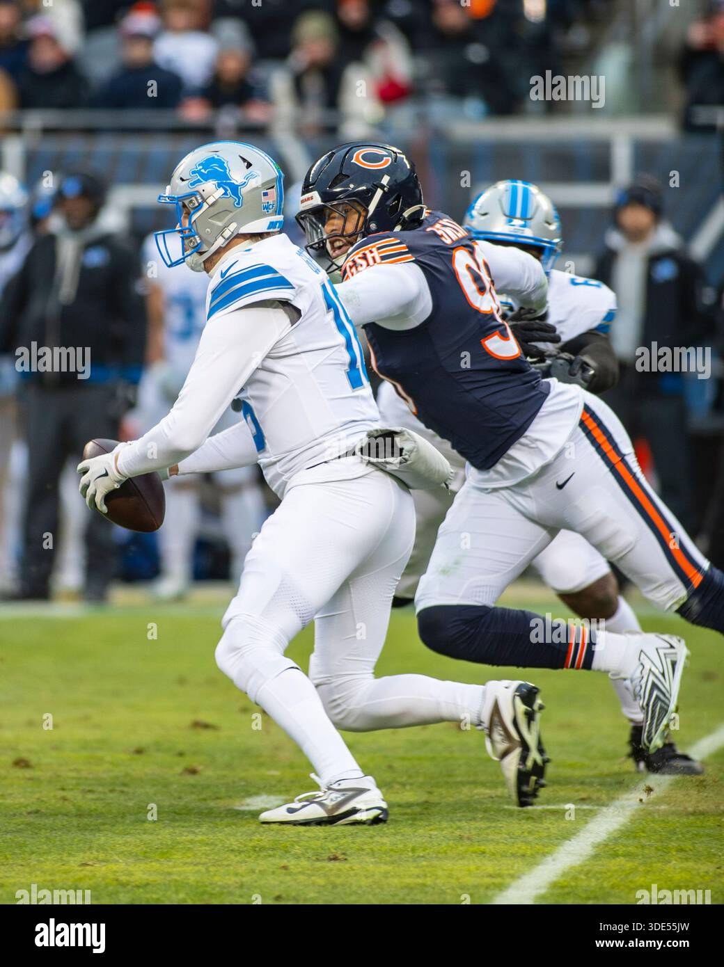 January 4, 2026: Chicago Bears Montez Sweat (98) sacks Detroit Lions ...