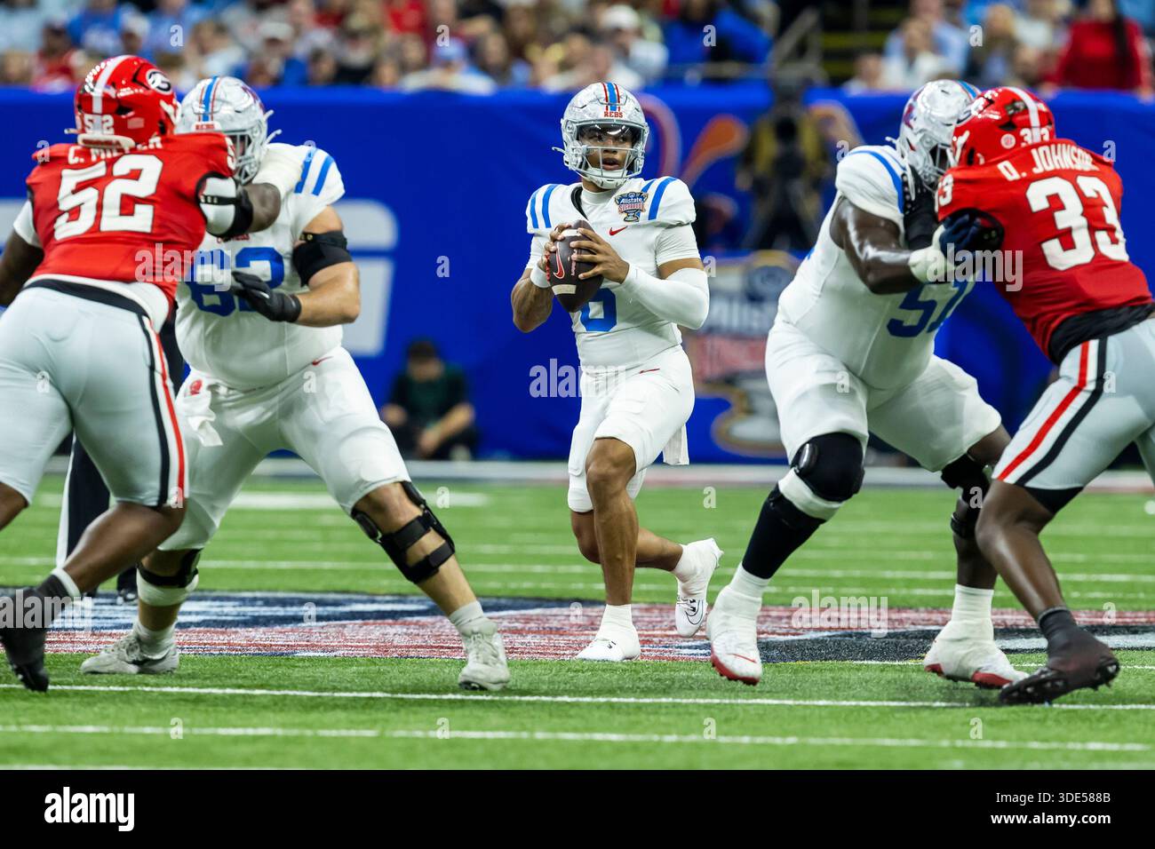 NEW ORLEANS, LA - JANUARY 01: WR De'Zhaun Stribling #1 of the Ole Miss ...