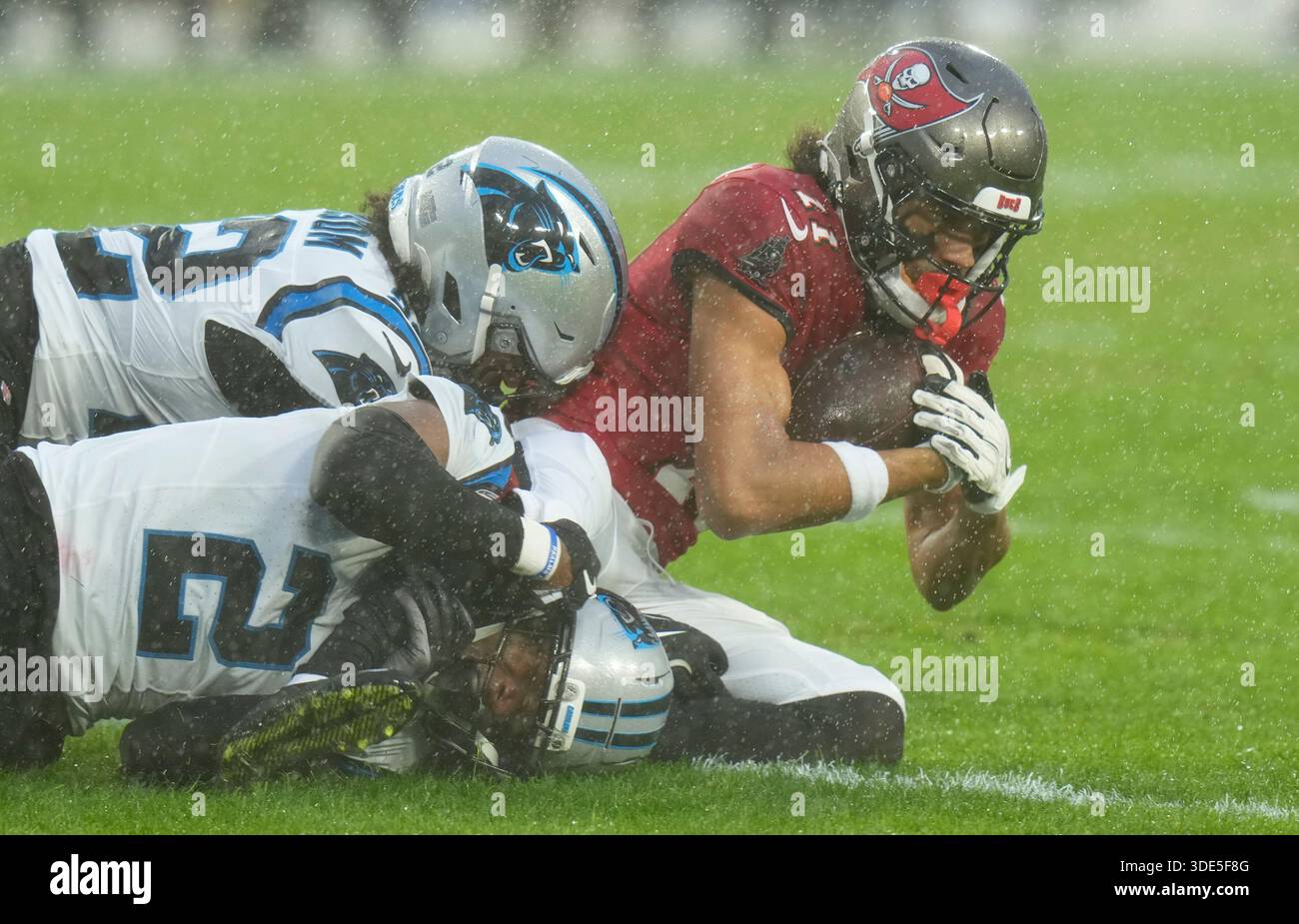 Tampa Bay Buccaneers wide receiver Jalen McMillan (11) makes a catch ...