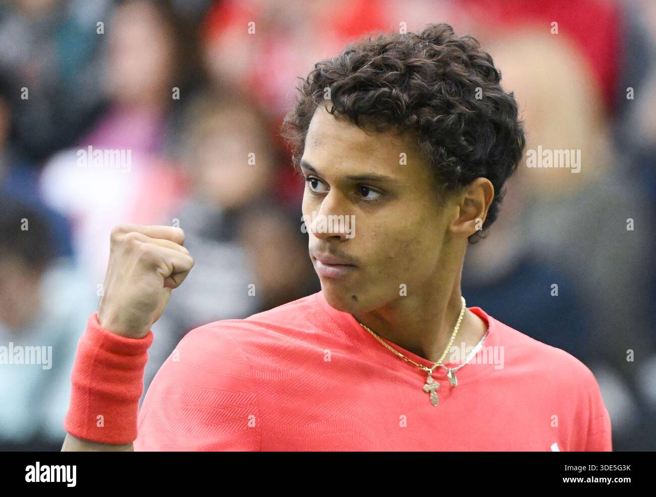 Archives - Le Montréalais Gabriel Diallo réagit lors de son match de la ...