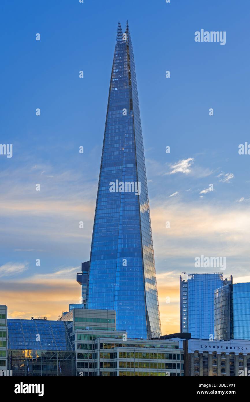 The Shard, glass-clad pyramid-shaped skyscraper and tallest building in ...