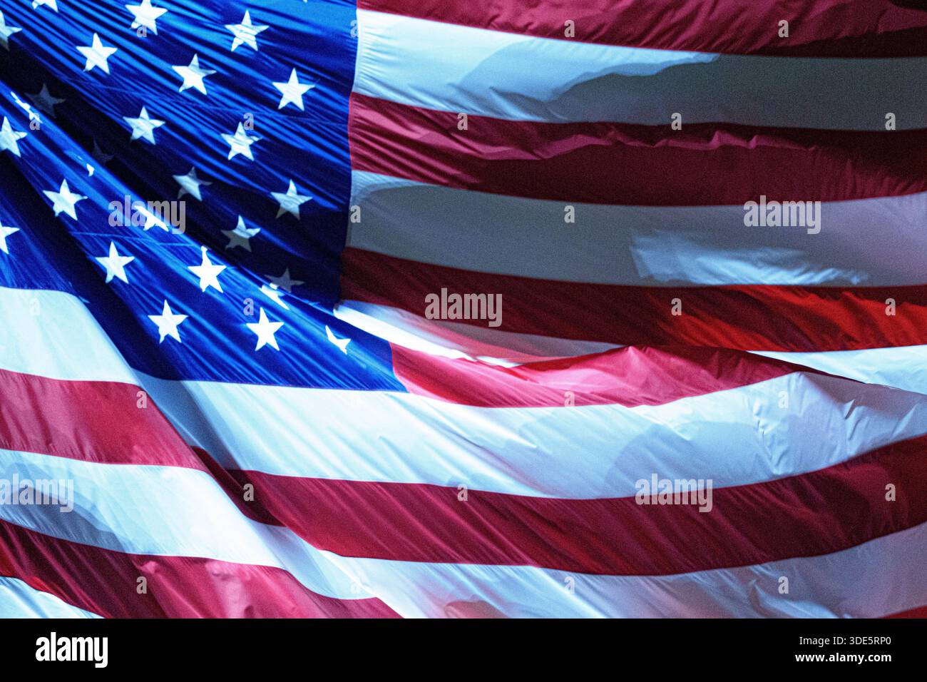 The American flag on of the White House in Washington, DC, USA, on ...