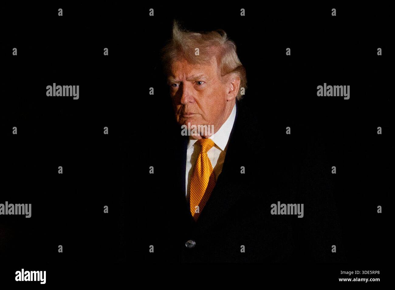 United States President Donald J Trump returns to the White House in ...