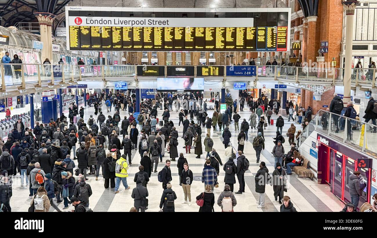 London, UK. 5th January 2026. Liverpool Street Station reopen for full ...