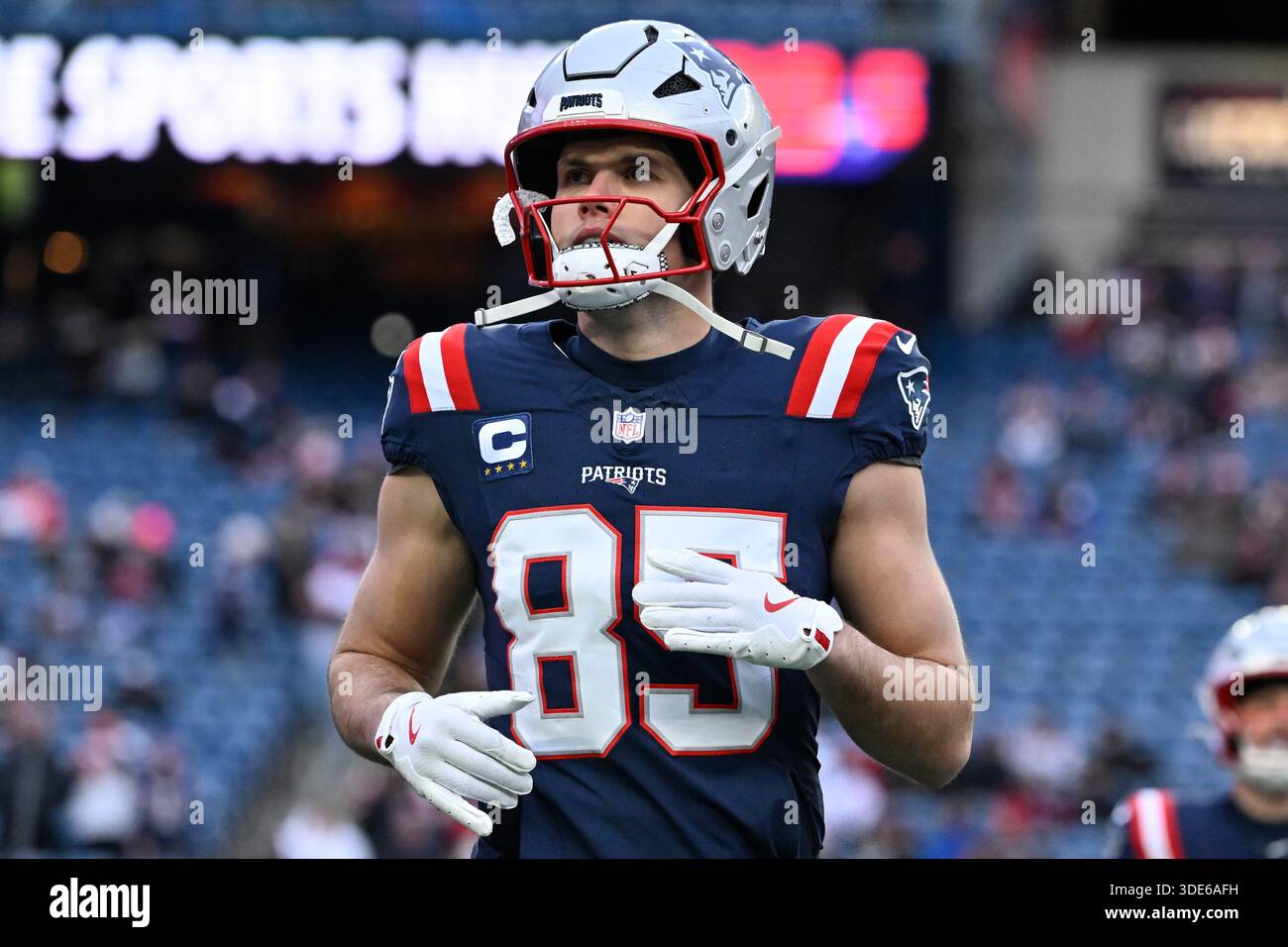 Jan 4, 2026; Foxboro, Massachusetts, USA; New England Patriots tight ...