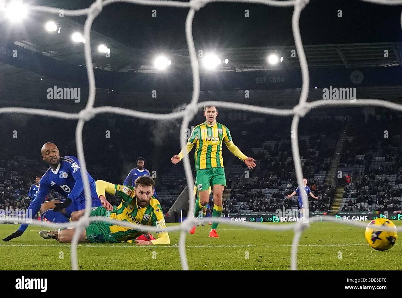 Leicester City's Jordan Ayew scores their side's first goal of the game ...