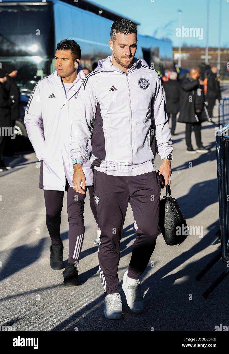 Manchester United defender Diogo Dalot (2) arrives during the Leeds ...
