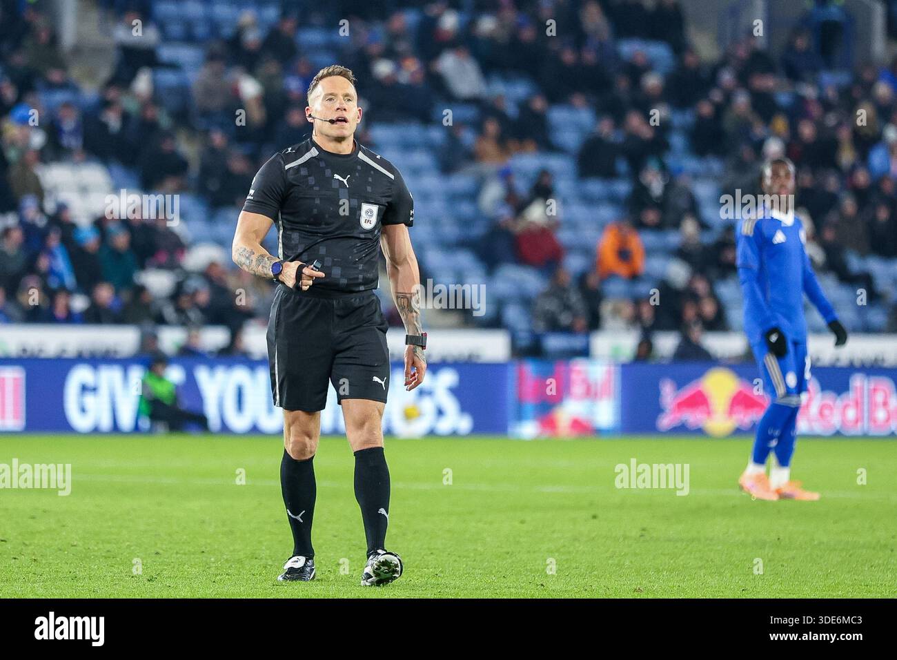 Referee, Stephen Martin keeps an eye on play during the Sky Bet ...