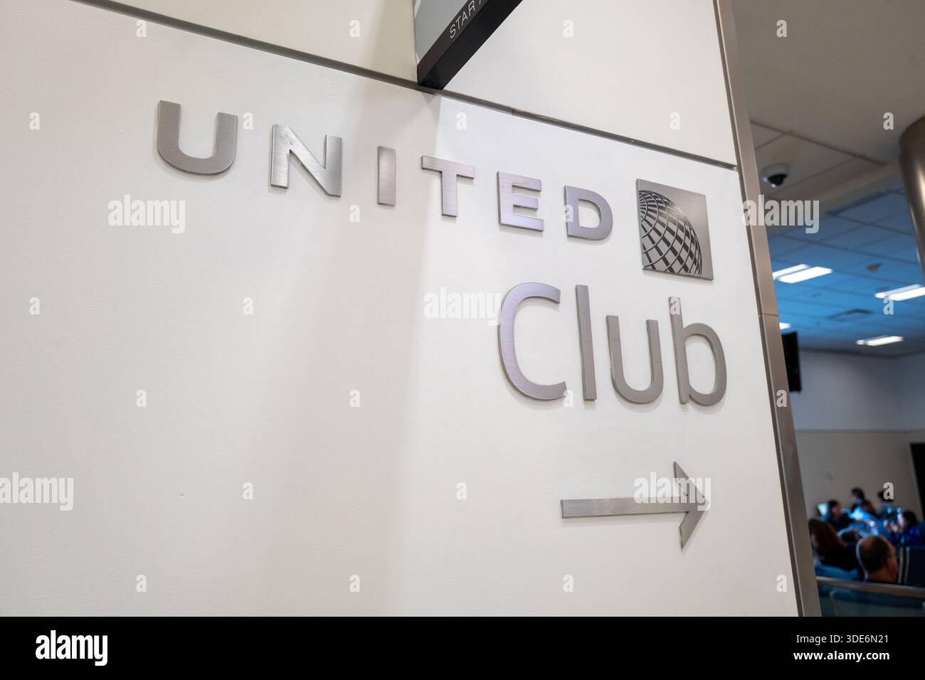 United Airlines club sign at Hartsfield-Jackson Atlanta International ...