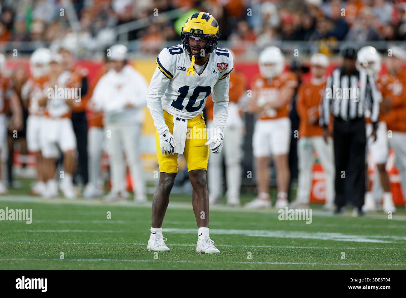 ORLANDO, FL - DECEMBER 31: Zeke Berry #10 of the Michigan Wolverines ...