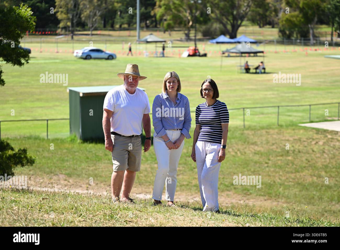 Melbourne, Australia. 06th Jan, 2026. Local residents Sheldon Williams ...