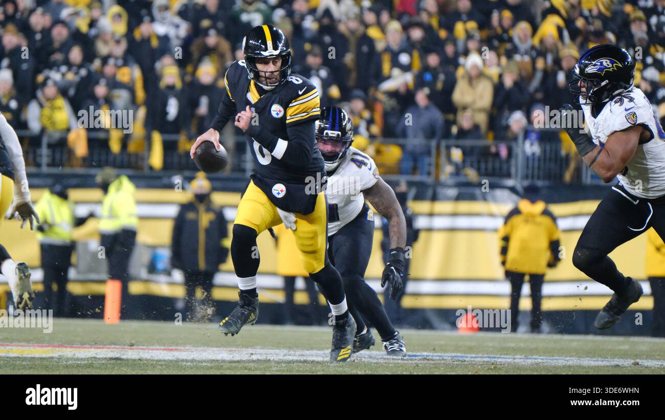 Jan 04, 2025: Aaron Rodgers #8 during the Pittsburgh Steelers vs ...