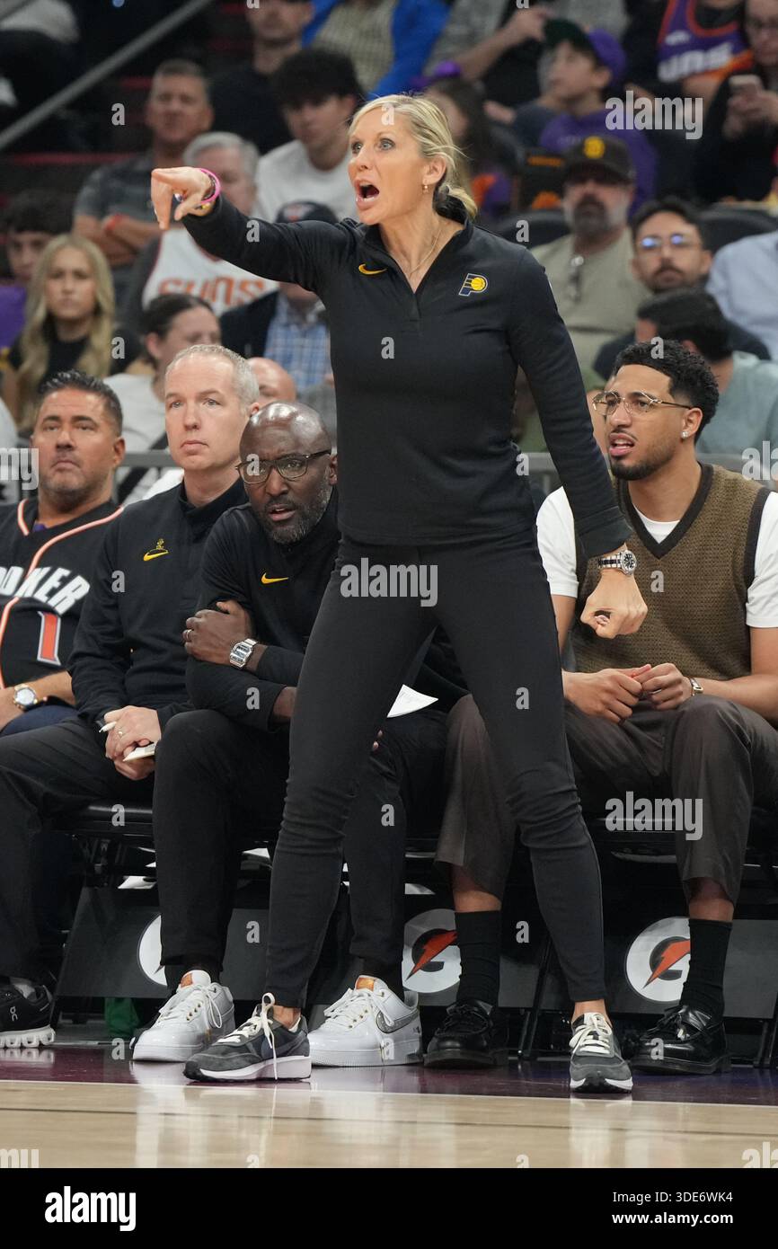 Indiana Pacers assistant coach Jenny Boucek during the first half of an ...