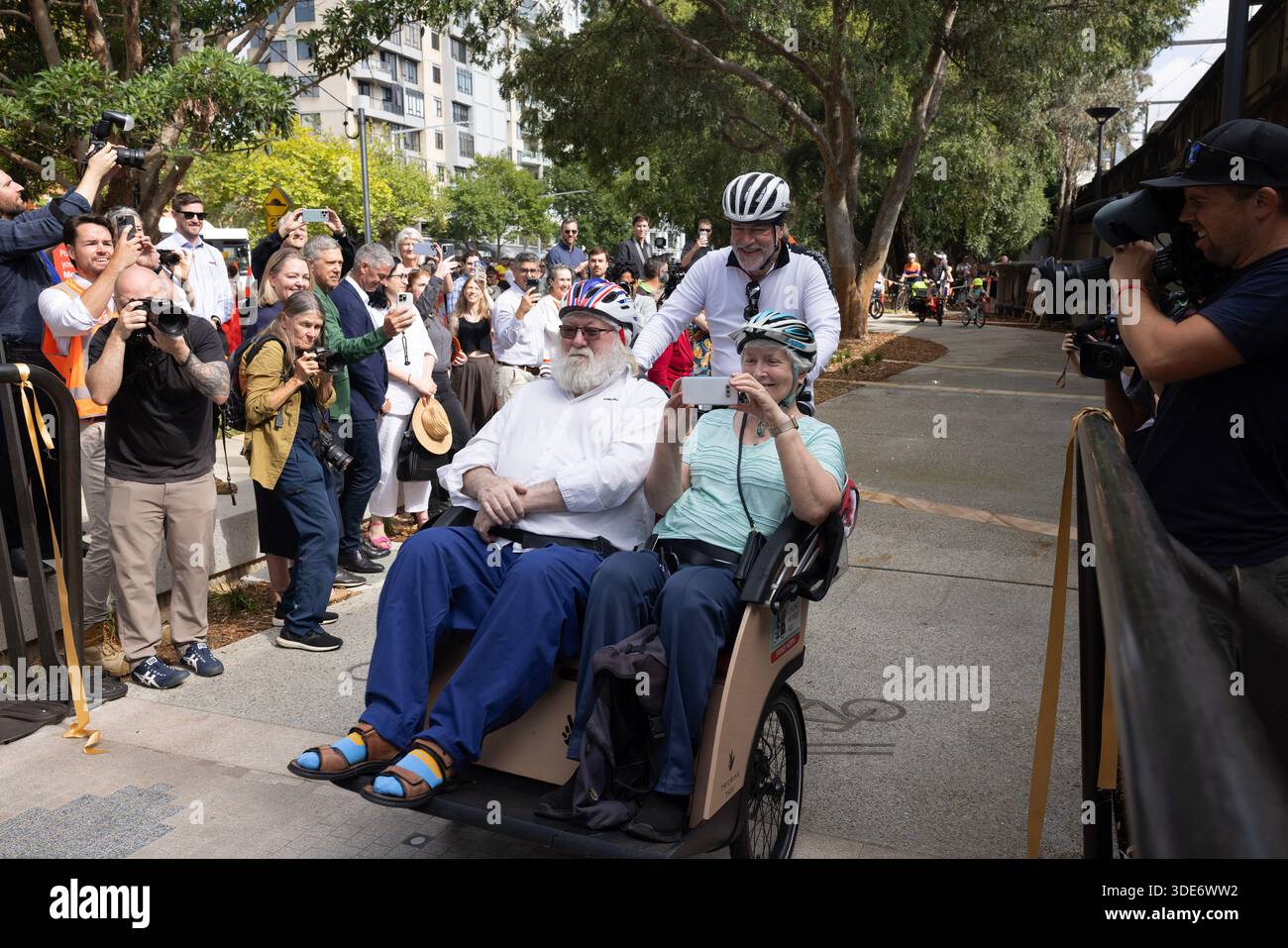 Russell Webber and Carolyn New, peddled by John Kelman will be the ...