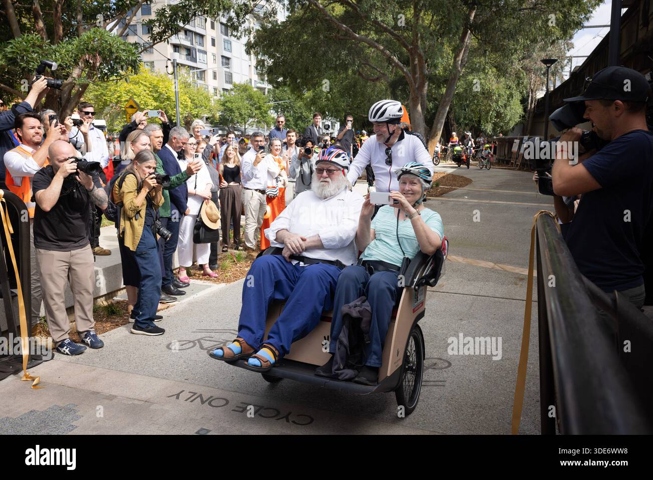 Russell Webber and Carolyn New, peddled by John Kelman will be the ...