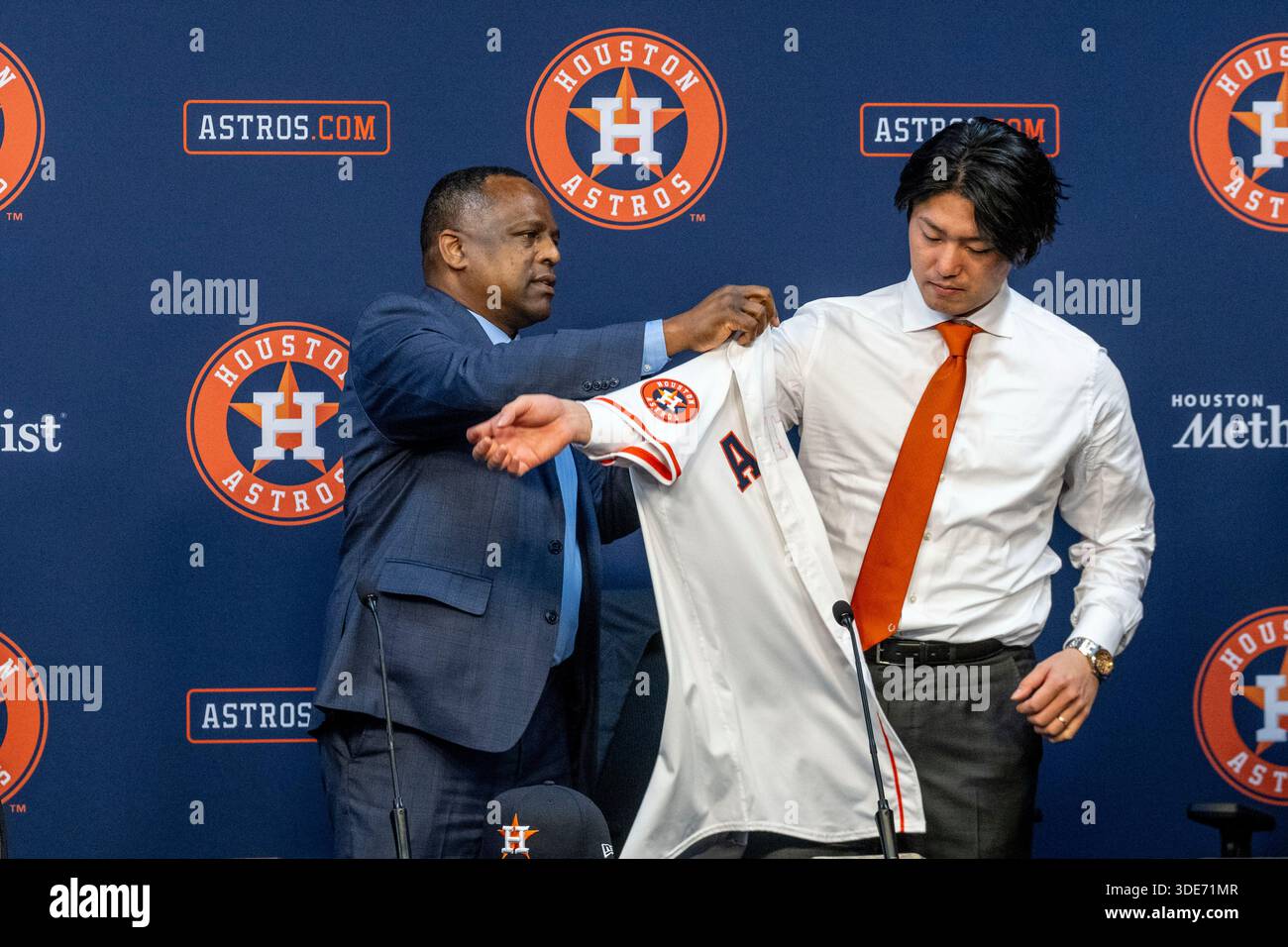 Houston Astros General Manager Dana Brown gives jersey #45 to Japanese ...