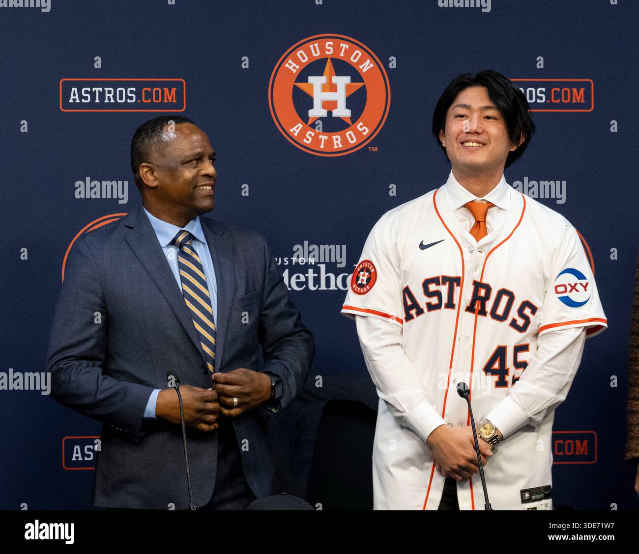 Houston Astros General Manager Dana Brown formally introduces Japanese ...