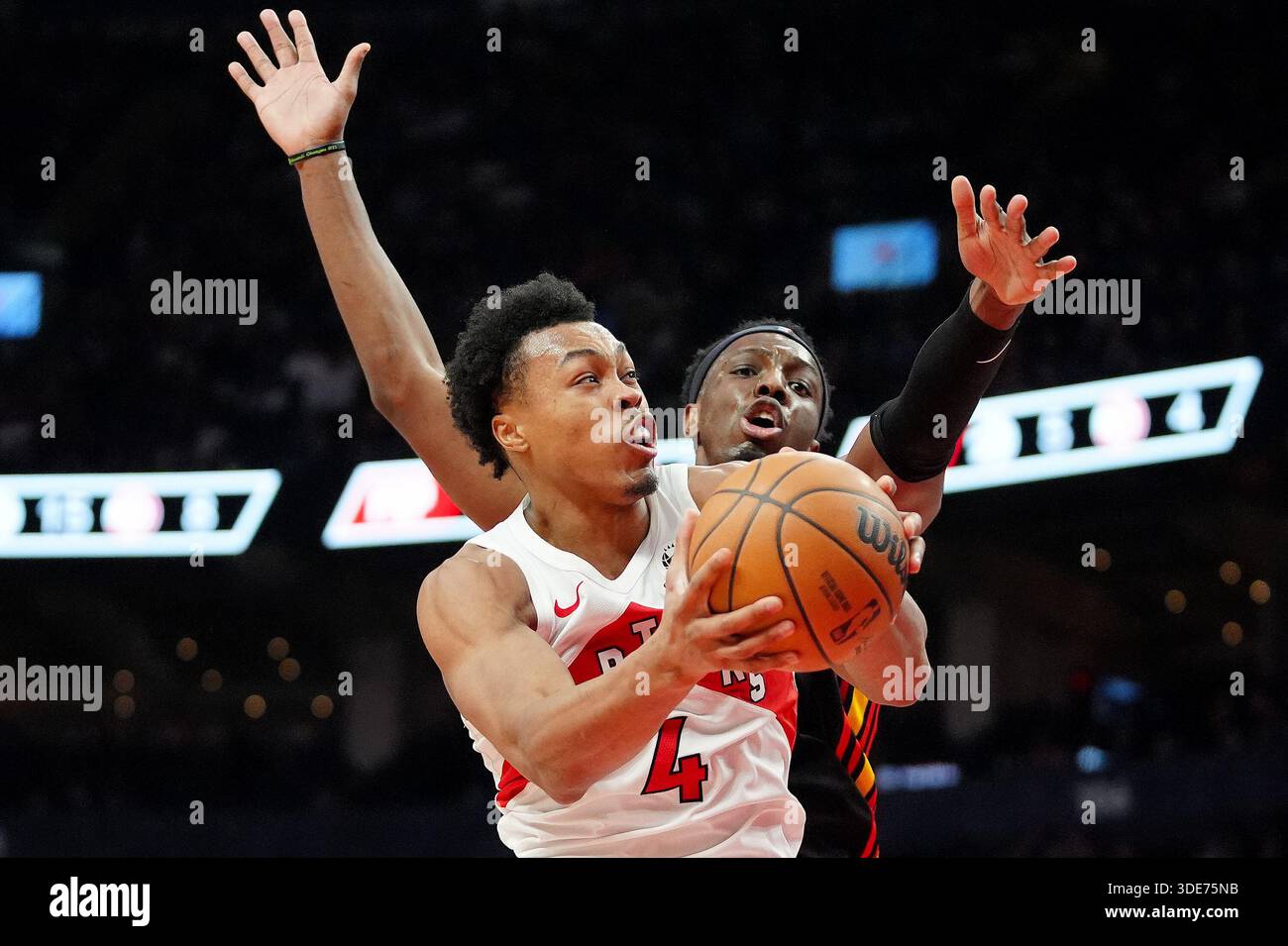 Toronto Raptors forward Scottie Barnes (4) looks to shoot against ...