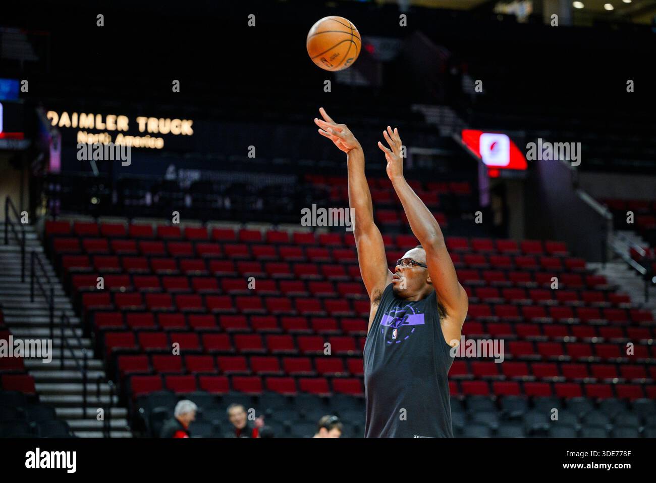 Utah Jazz forward Oscar Tshiebwe warms up before an NBA basketball game ...