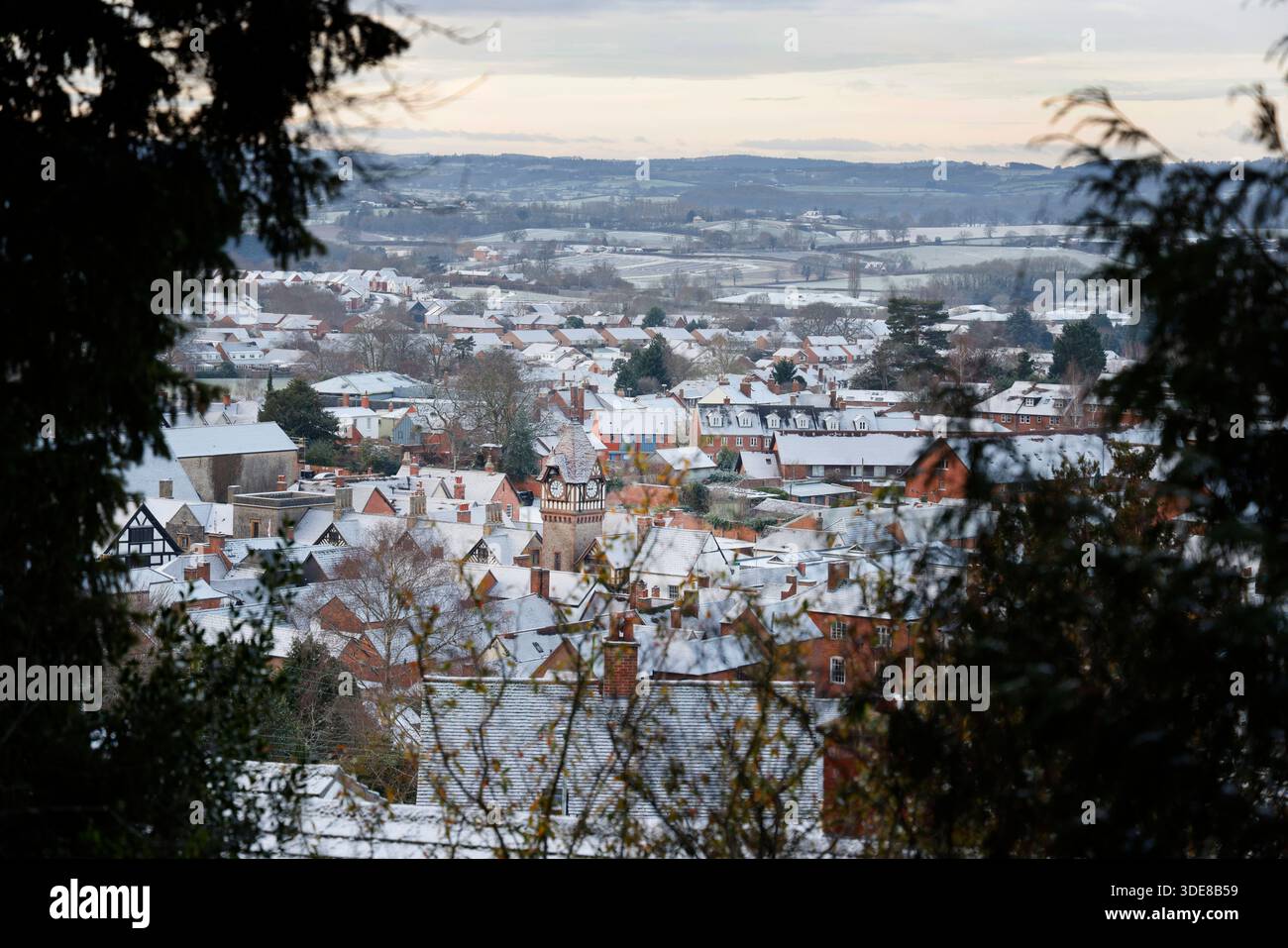 UK weather, Ledbury UK. 6 January 2026. Snow in Ledbury Herefordshire ...