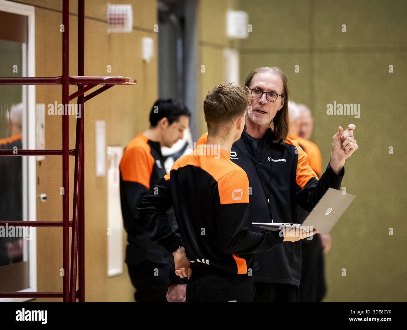 ARNHEM - Coach Staffan Olsson during a training session at Papendal in ...