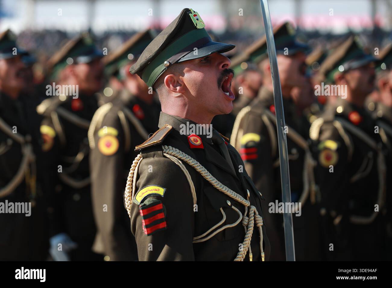 Baghdad, Iraq. 06th Jan, 2026. Newly graduated Iraqi Army officers ...