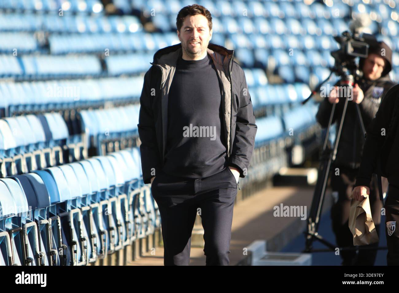 West brom, Hawthorns 26th December 2025 Ryan Mason arrives at the ...
