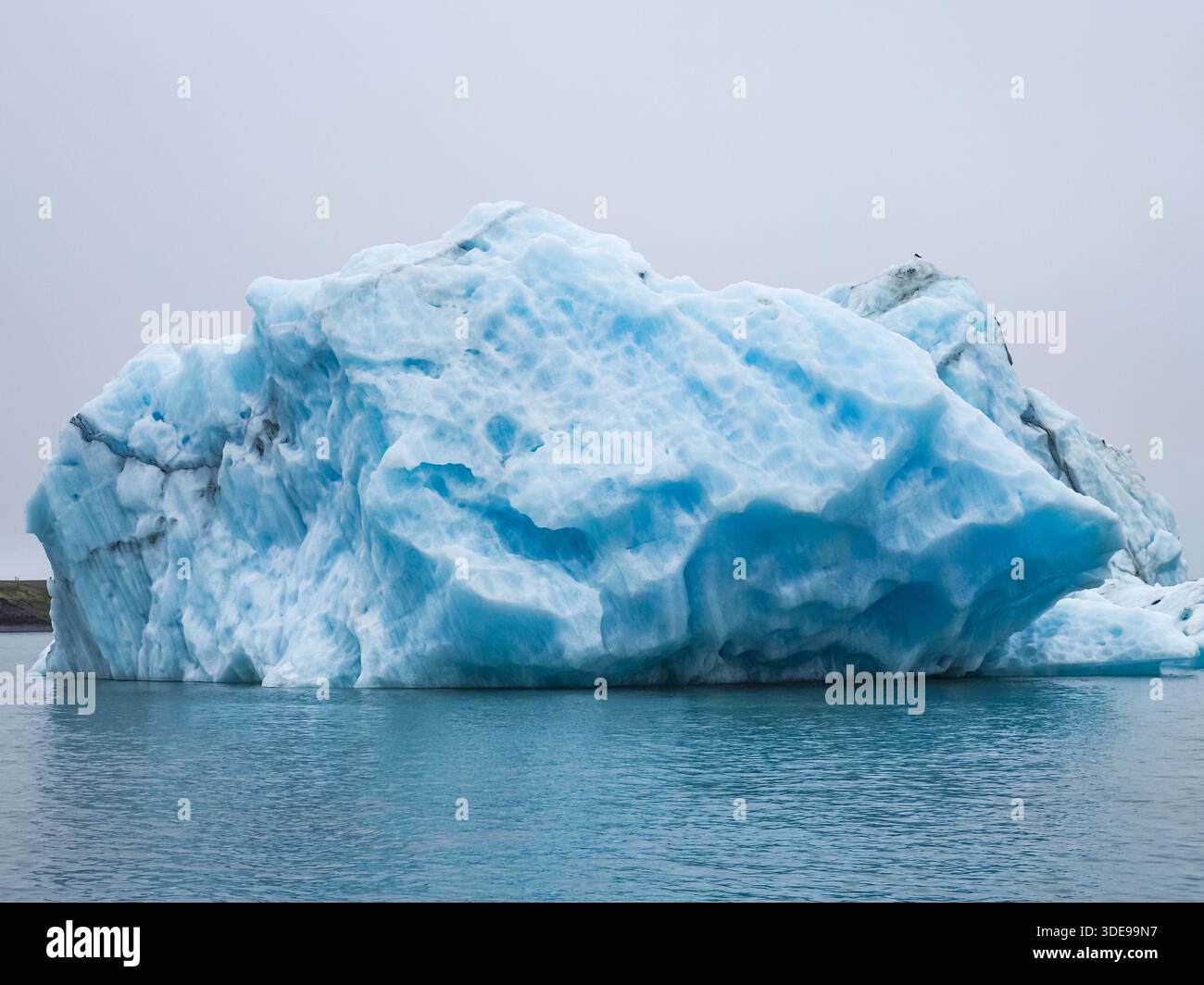 Giant melting iceberg close hi-res stock photography and images - Alamy