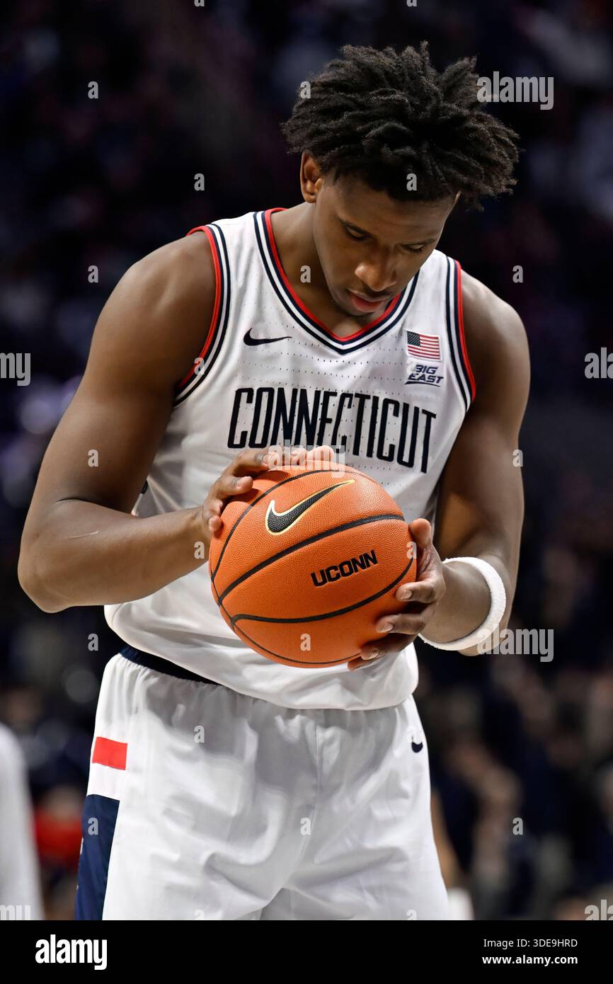 UConn forward Tarris Reed Jr. (5) in the second half of an NCAA college ...