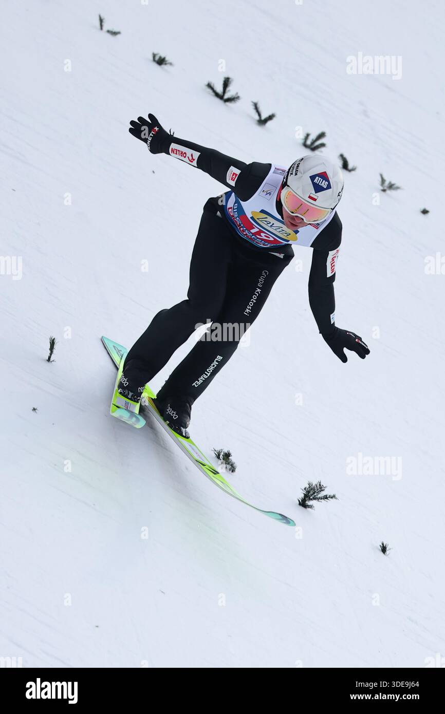 06 January 2026, Austria, Bischofshofen: Nordic skiing/ski jumping ...