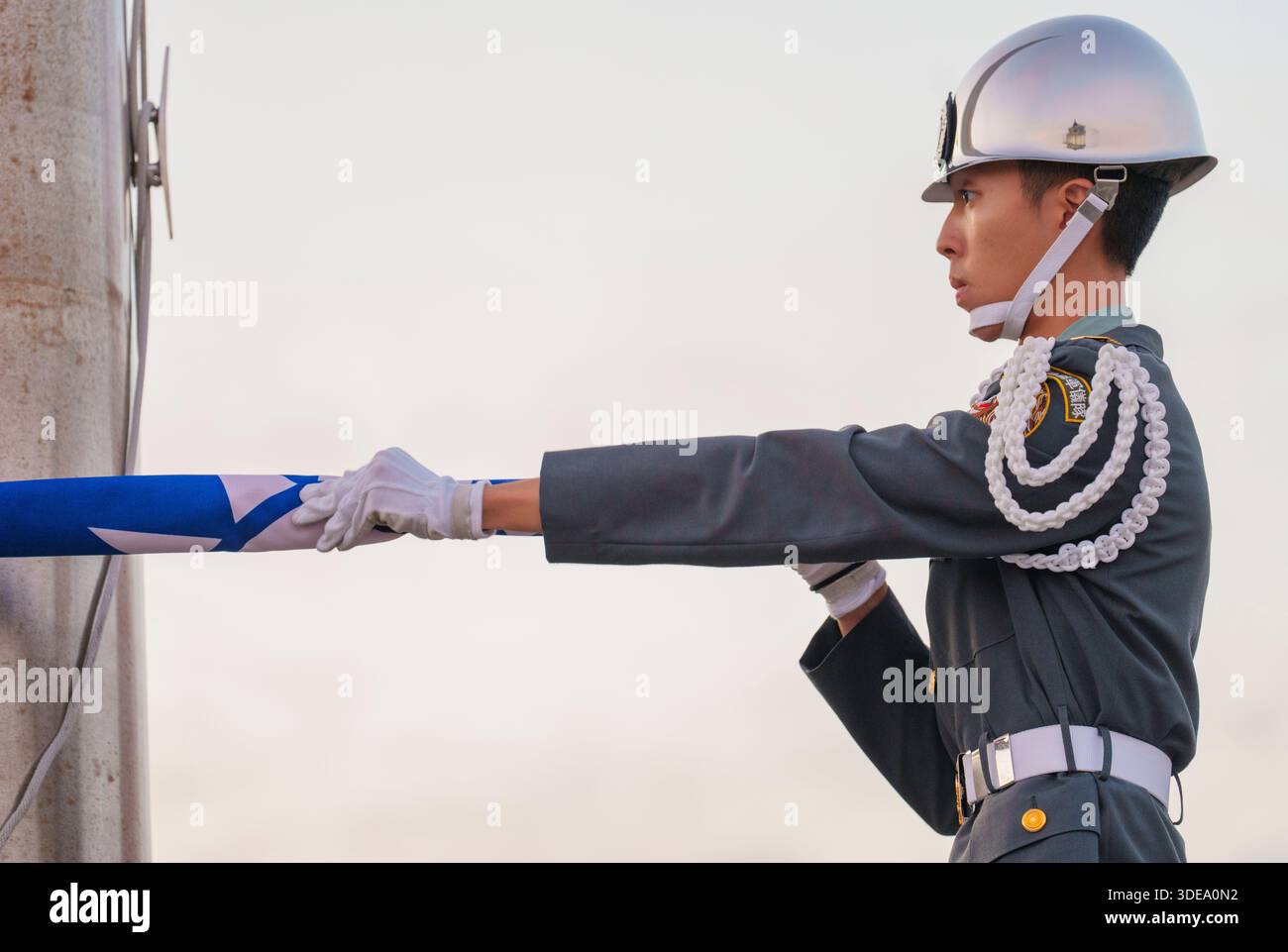 30 November 2024, Taiwan, Taipeh: A member of the Taiwanese honor guard ...