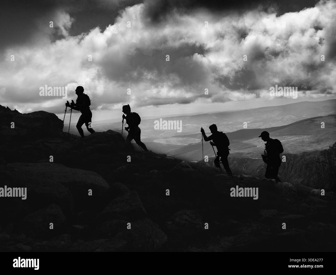 Mountain runners Black and White Stock Photos & Images - Alamy