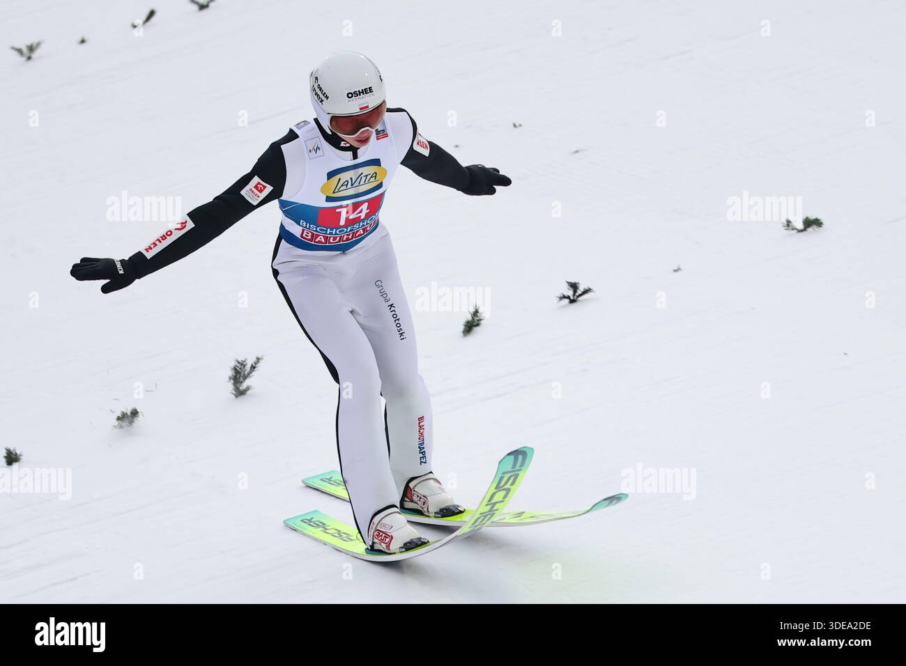 06 January 2026, Austria, Bischofshofen: Nordic skiing/ski jumping ...