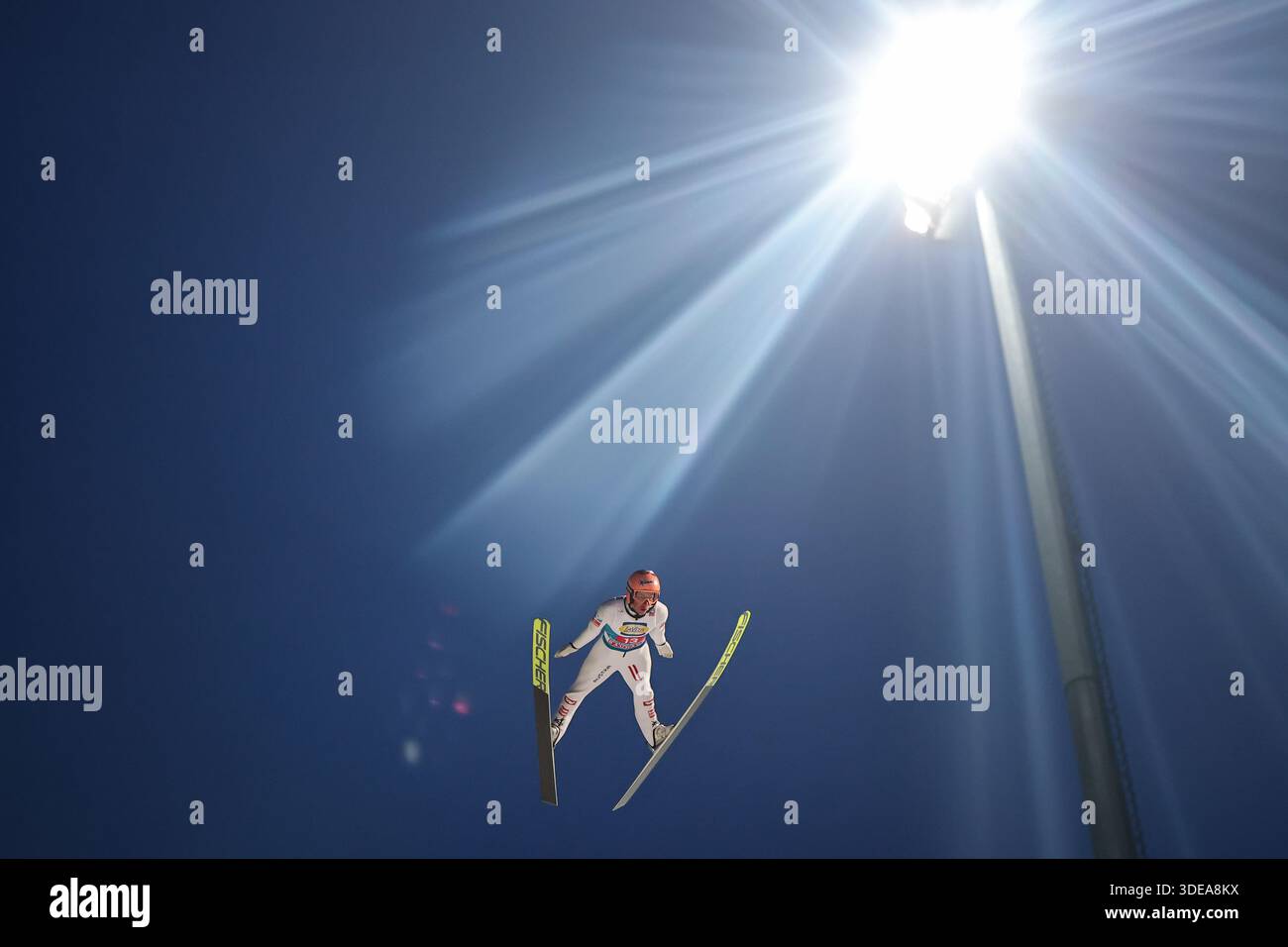 06 January 2026, Austria, Bischofshofen: Nordic skiing/ski jumping ...