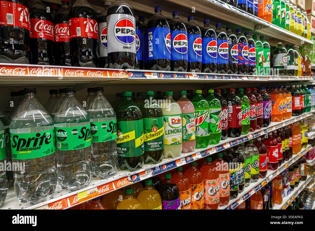 Drinks supermarket soft pepsi hi-res stock photography and images - Alamy