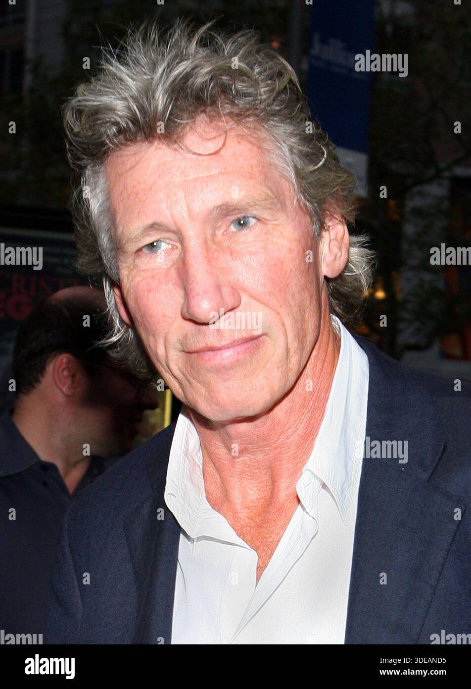 26 September 2005 - Alice Tulley Hall, NYC - Roger Waters at the NY ...