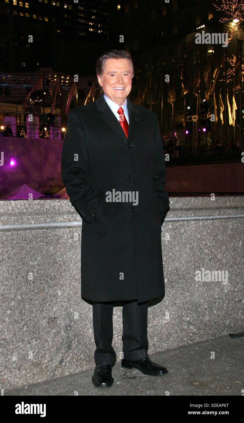 30 November 2005 - New York, NY - Regis Philbin at the 73rd Annual ...
