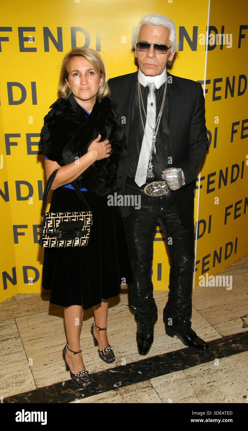 29 October 2005 - 25 Broadway, NYC - Sylvia Fendi and Karl Lagerfeld at ...