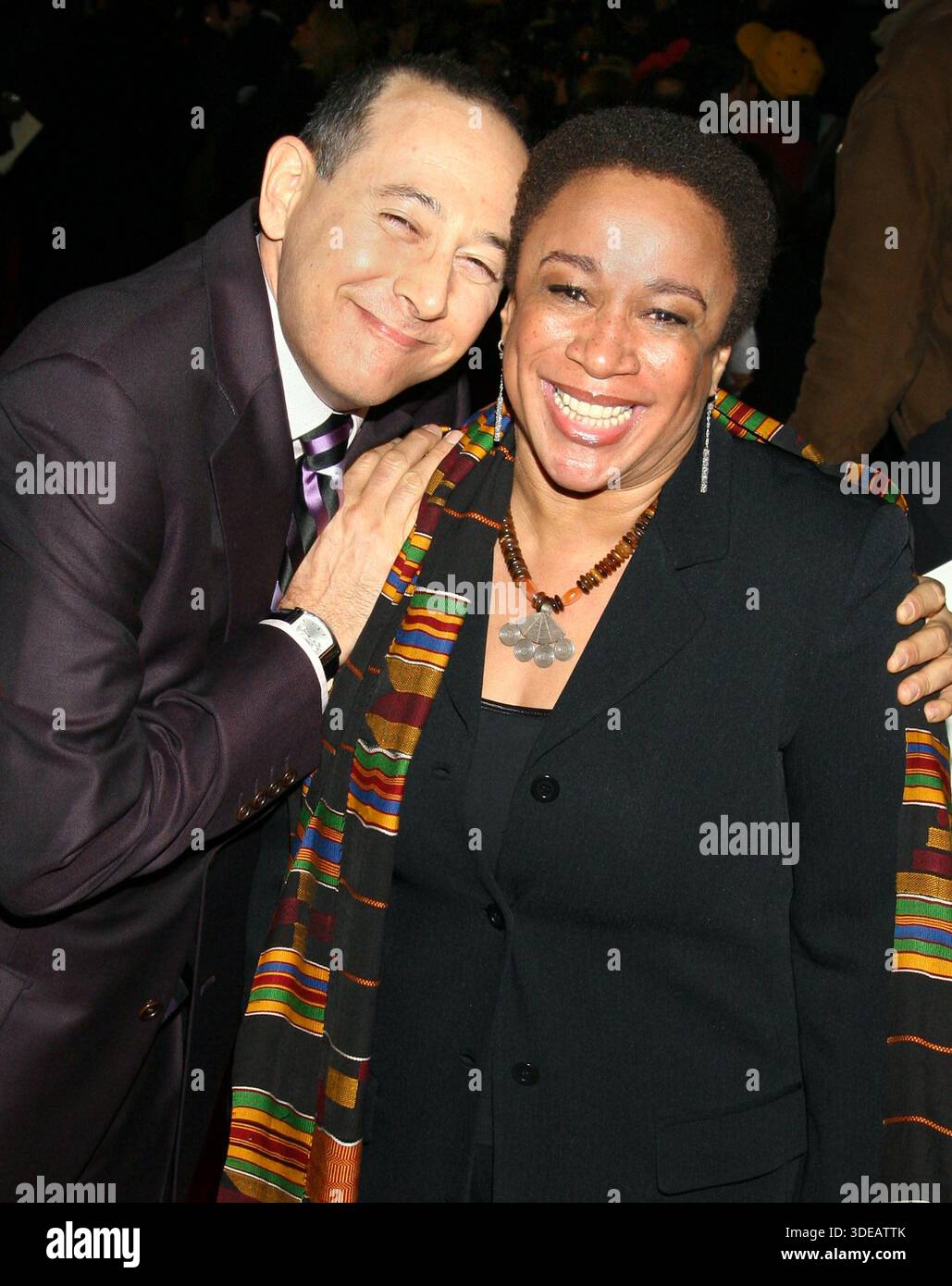 01 Decemeber 2005 - New York, NY - Paul Reuben and Epatha Merkerson ...