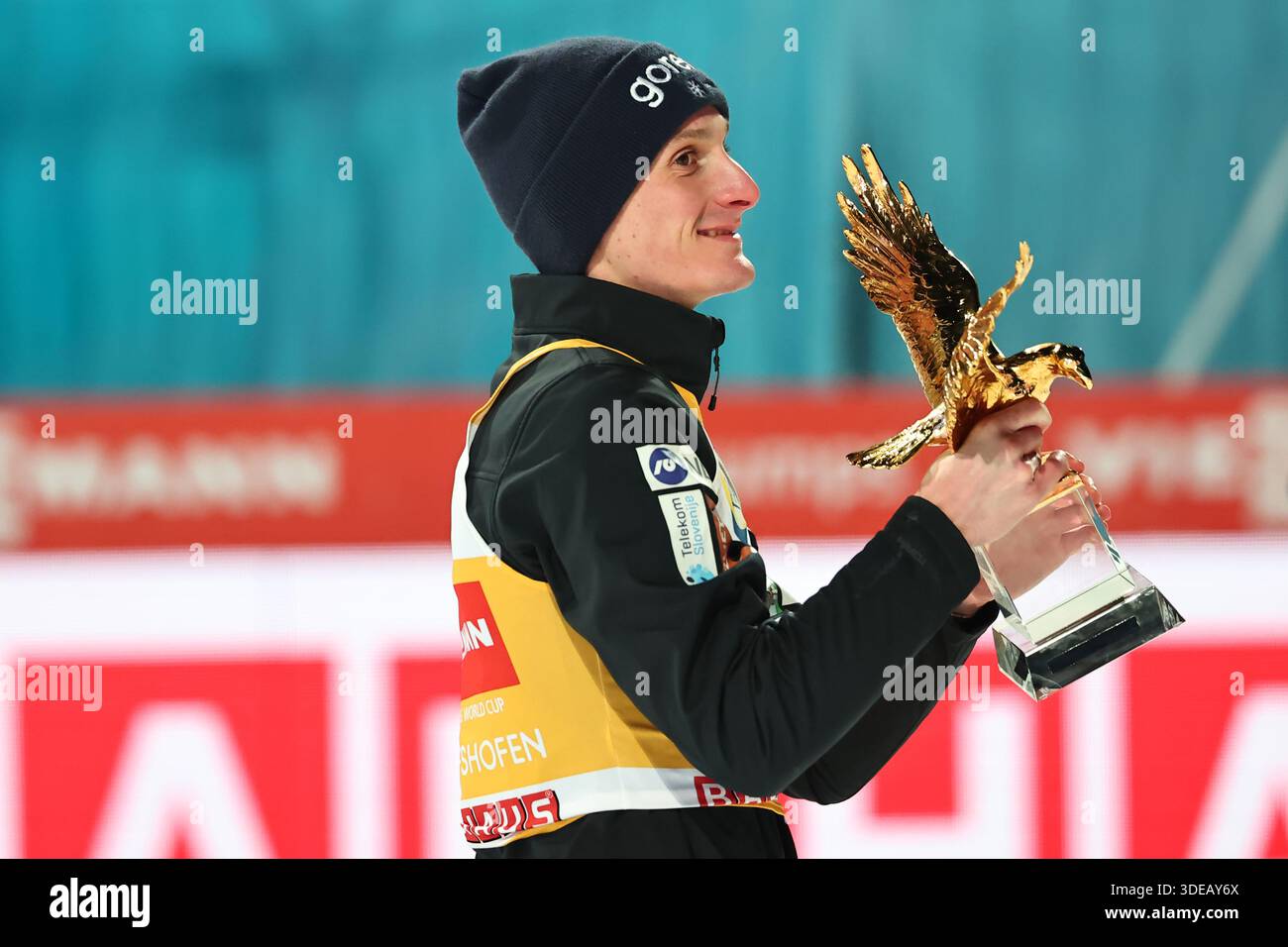06 January 2026, Austria, Bischofshofen: Nordic skiing/ski jumping ...