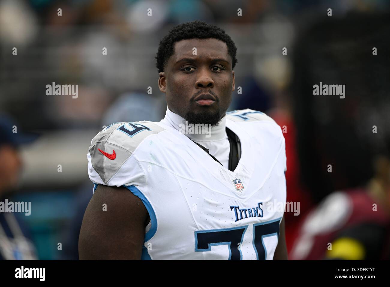 Tennessee Titans center Lloyd Cushenberry III (79) stands on the ...