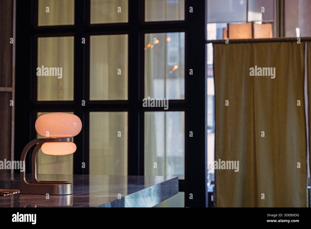 Rosewood bar london hi-res stock photography and images - Alamy